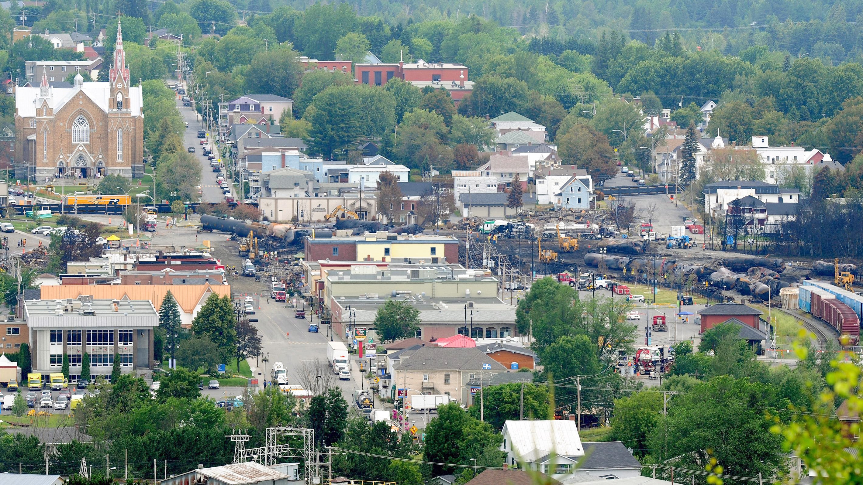 Tragédie de Lac-Mégantic, 10 ans plus tard: le centre-ville s’est ...